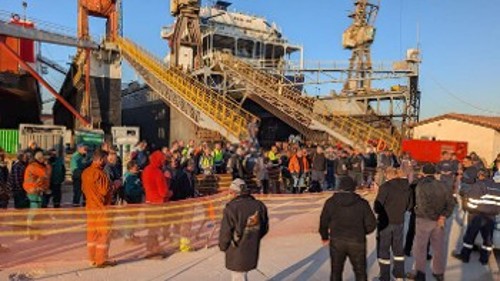 ΕΡΓΑΖΟΜΕΝΟΙ | ΡΙΖΟΣΠΑΣΤΗΣ