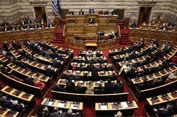 Η αντιπολίτευση της συναίνεσης στις κρίσιμες για το κεφάλαιο επιλογές ...