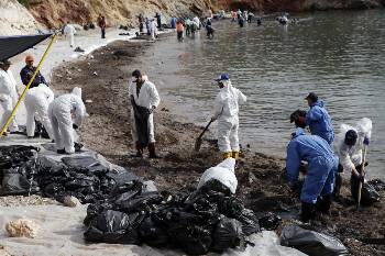 Ενοχή και ποινές για τρεις κατηγορούμενους | ΡΕΠΟΡΤΑΖ | ΡΙΖΟΣΠΑΣΤΗΣ