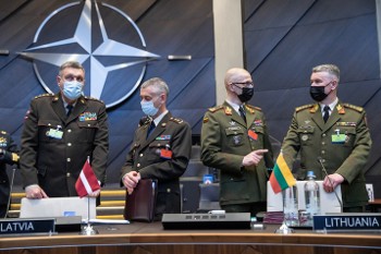 Στην Αθήνα οι επόμενες αποφάσεις - μπαρούτι στην κόντρα με άλλα κέντρα ...